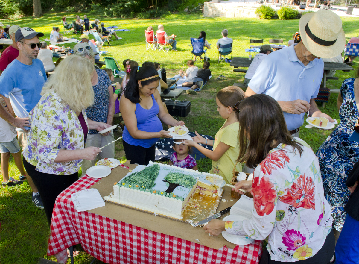Serving Cake Friends Of Glen Providence Park
